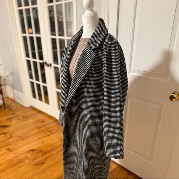 H&M | Jackets & Coats | Black White Houndstooth Woolblend Overcoat ...